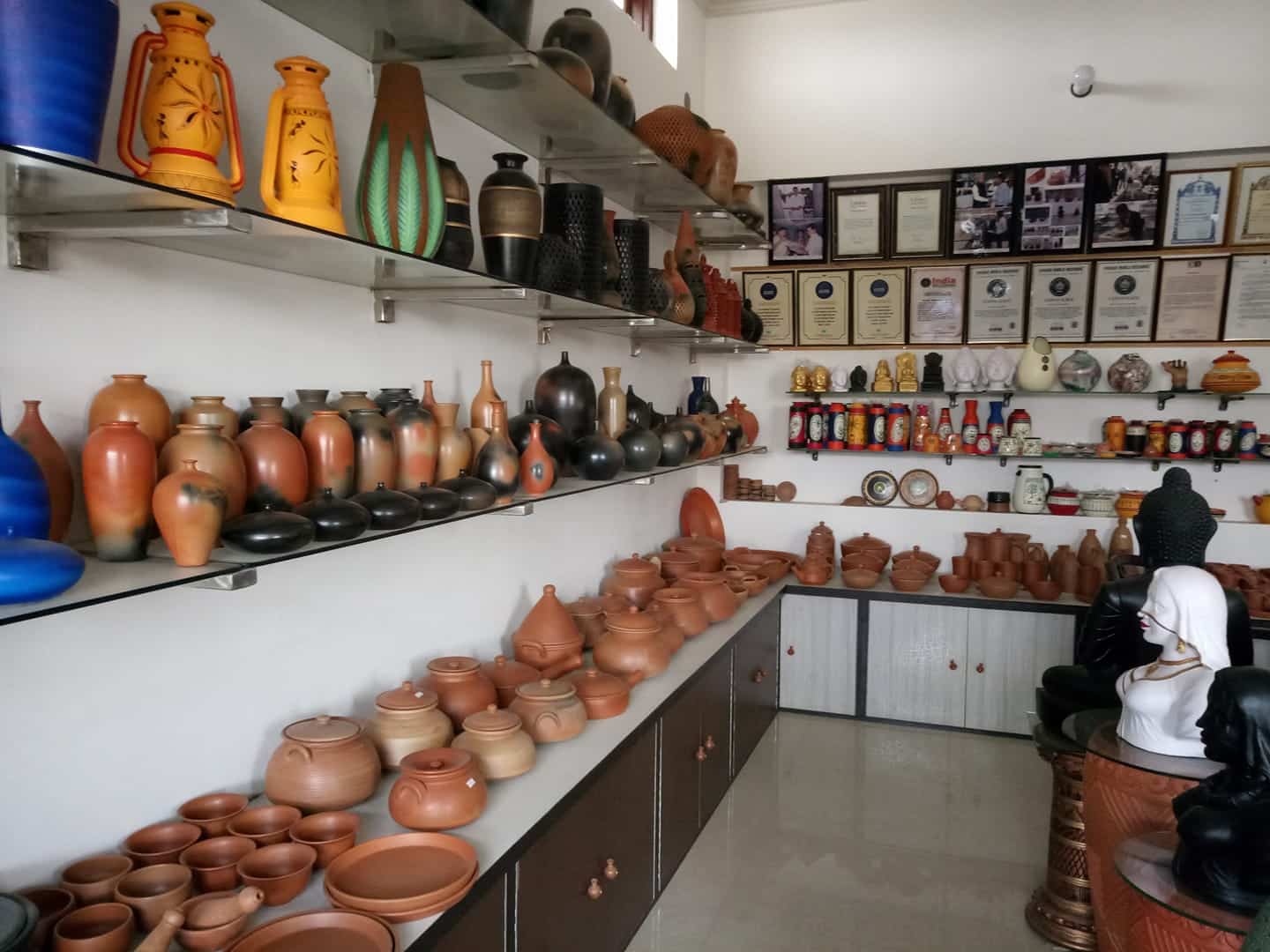 Best Traditional and Contemporary Clay Craft Shop in Alwar, RJ ...