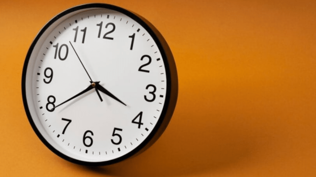 Timeless Style Meets Modern Function - The Allure of Analog Clocks in ...